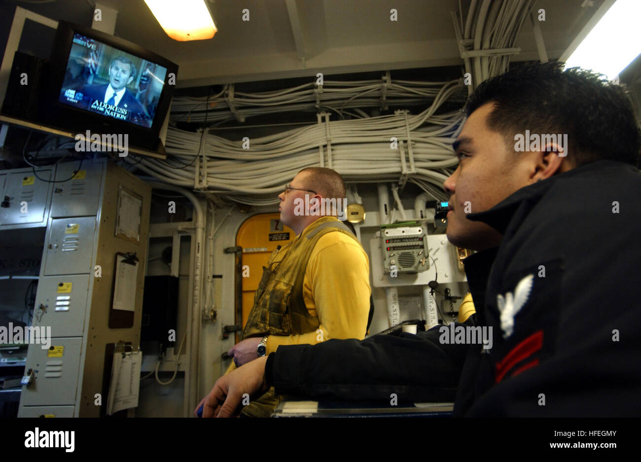 030318-N-9964S-021 The Mediterranean Sea (Mar. 18, 2003) -- Aviation ...