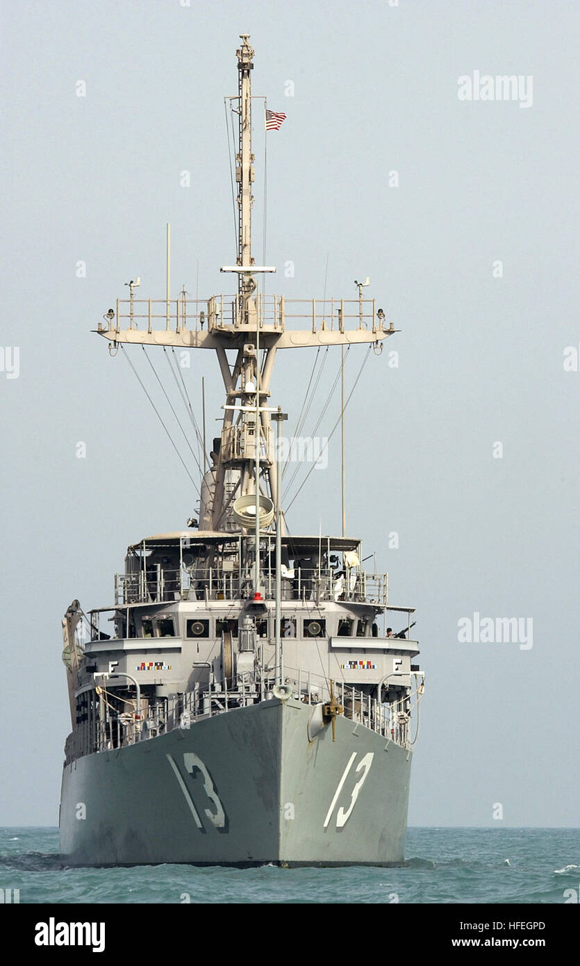 Uss dextrous mcm 13 hi-res stock photography and images - Alamy