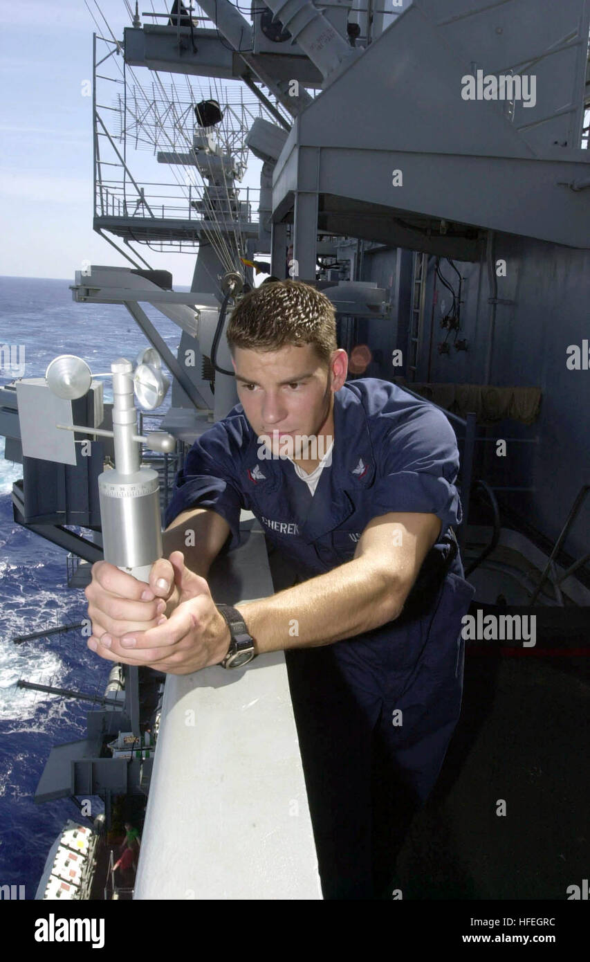 030319-N-0413R-002 Pacific Ocean (Mar. 19, 2003) -- AerographerÕs Mate ...