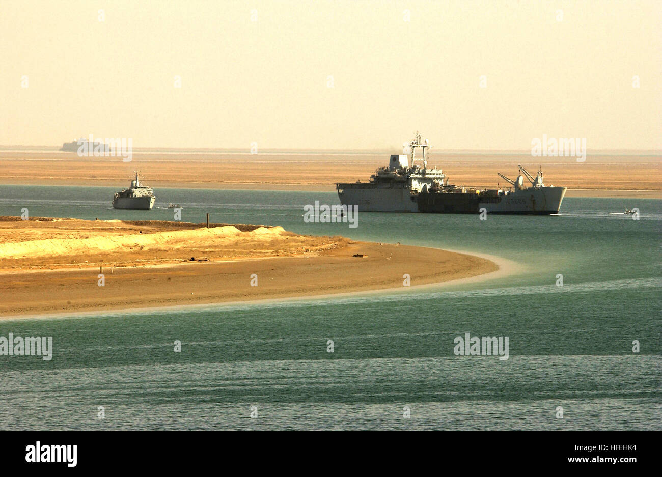At the iraqi port of umm qasr hi-res stock photography and images - Alamy