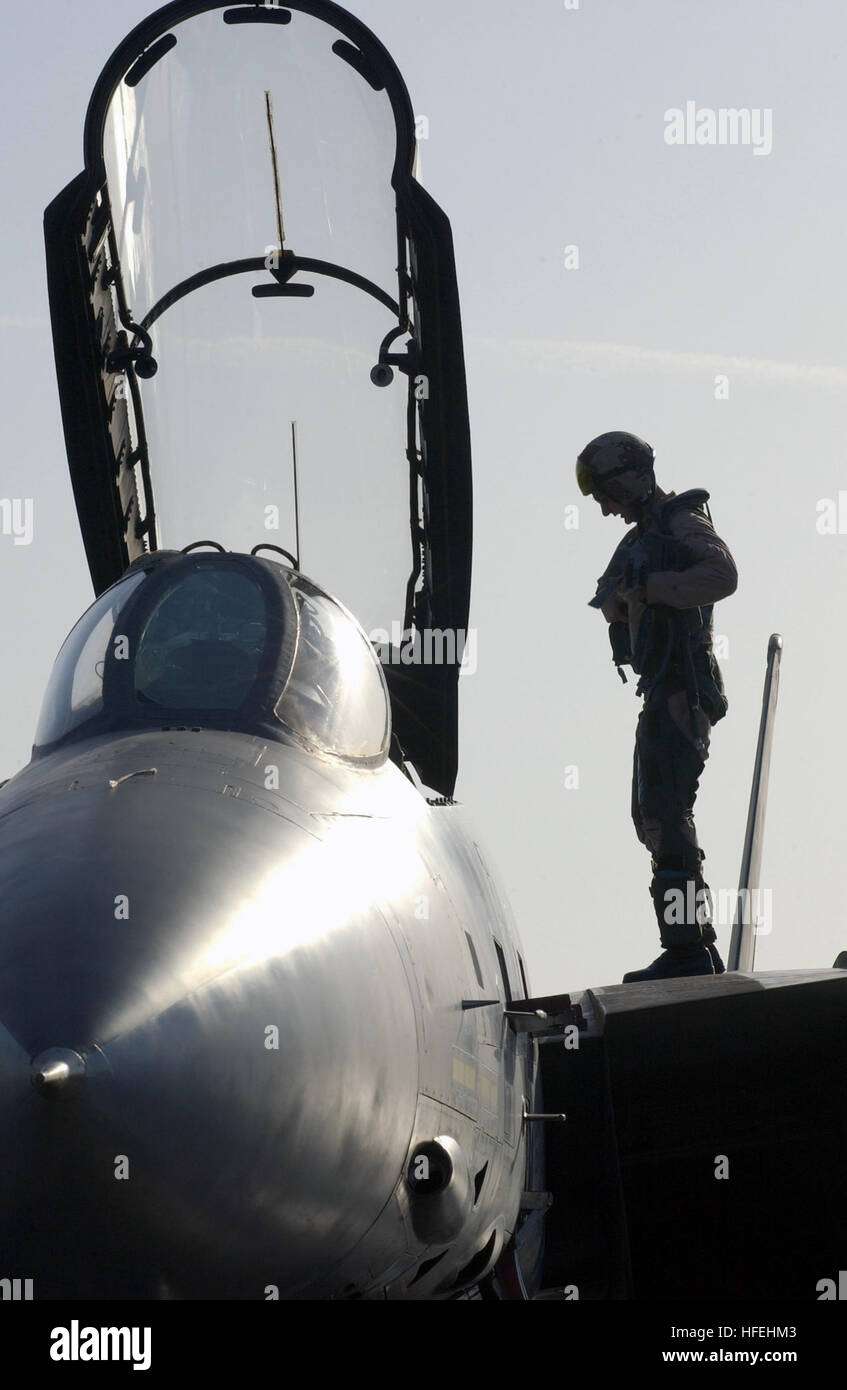 030328-N-1810F-023 The Arabian Gulf (Mar. 28, 2003) -- A Naval Aviator ...