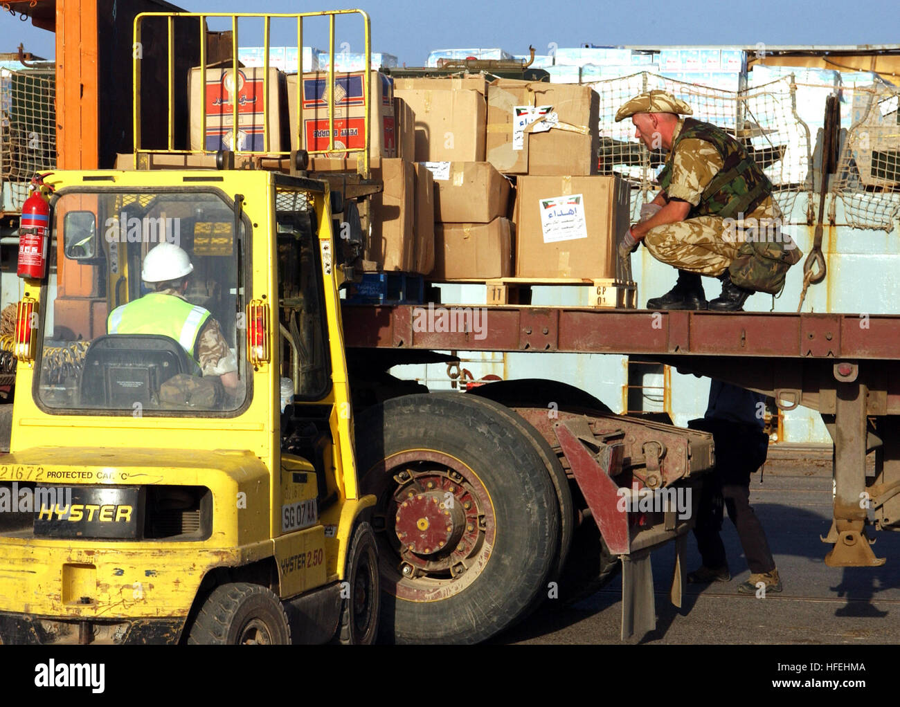 030328-N-2513W-068 Umm Qasr, Iraq (Mar. 28, 2003) -- Humanitarian ...