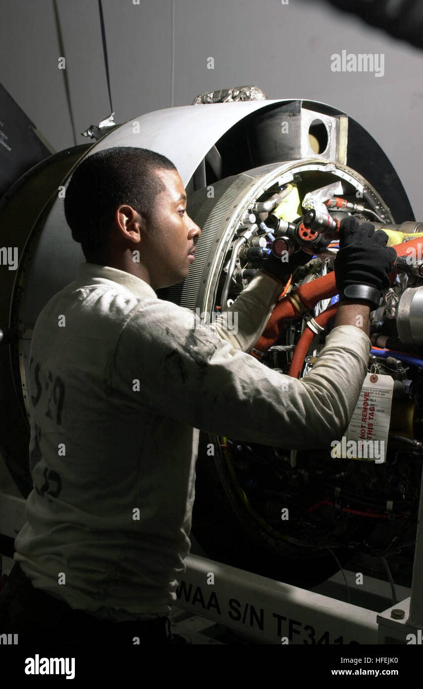 Turbo fan thirty four tf 34 hi-res stock photography and images - Alamy