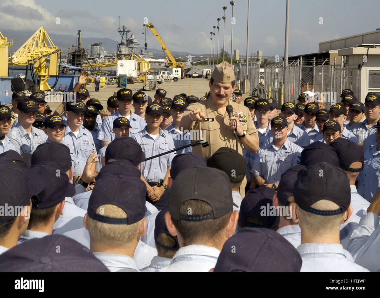 030424-N-0715P-019 Pearl Harbor, Hawaii (Apr. 24, 2003) -- Master Chief ...
