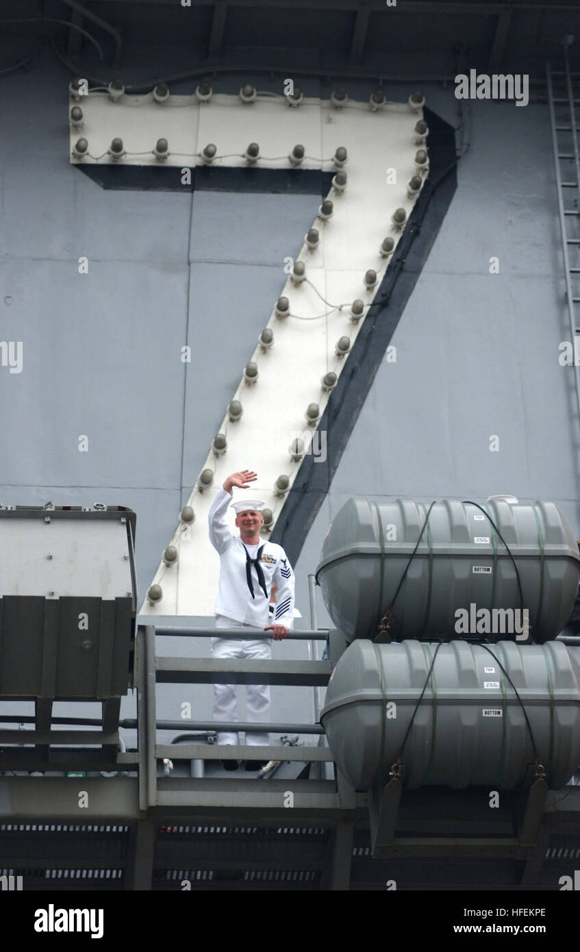 Welcome us navy hospital ship hi-res stock photography and images - Alamy