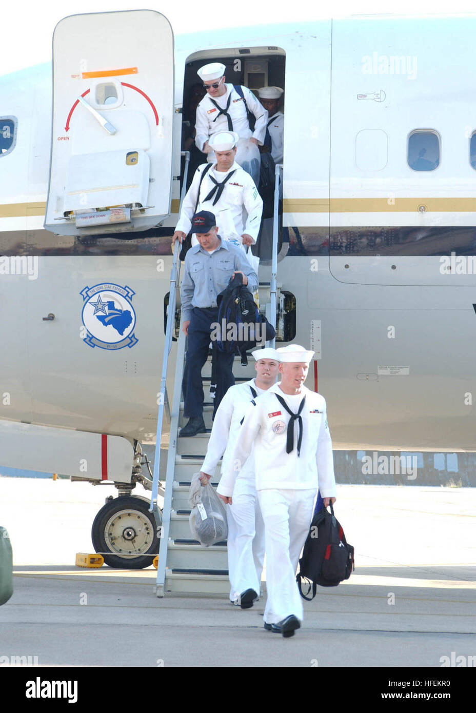 030529-N-7457M-014 Naval Air Station (NAS), Joint Reserve Base (JRB ...