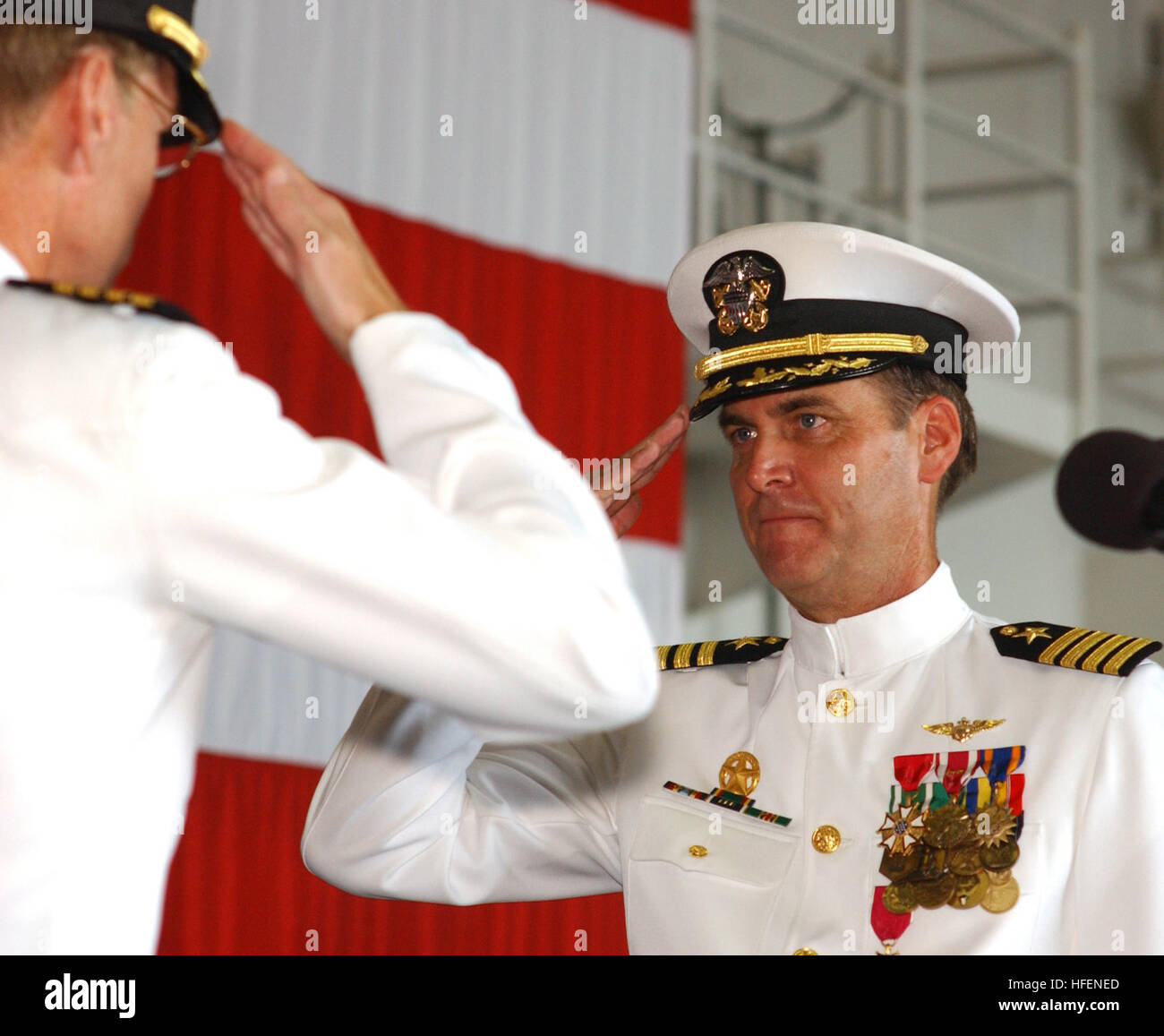 Commanding officer of uss ronald reagan cvn 76 hi-res stock photography ...