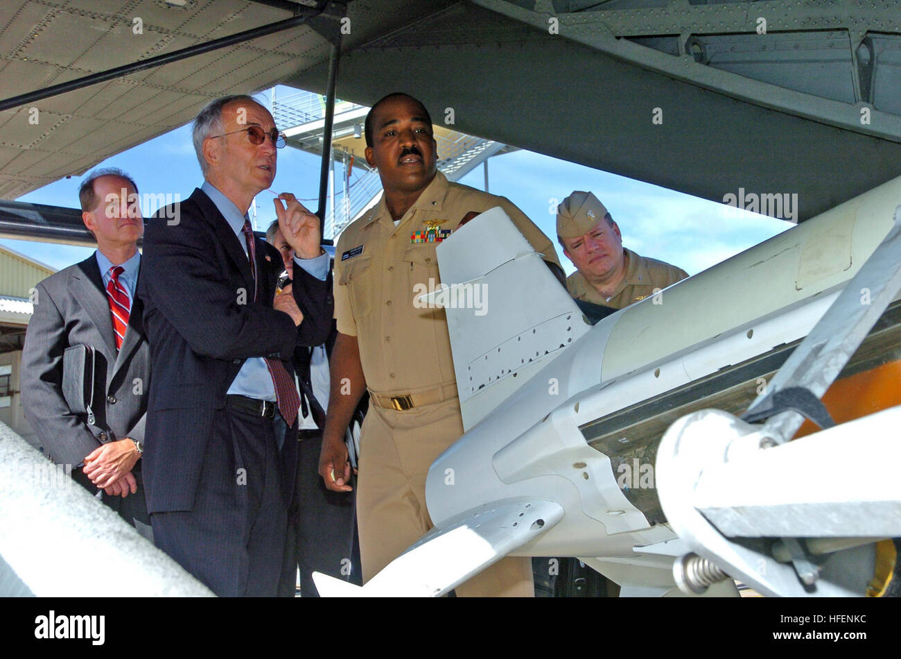 041103-N-7504C-419 Panama City, Fla. (Nov. 3, 2004) - Secretary of the ...