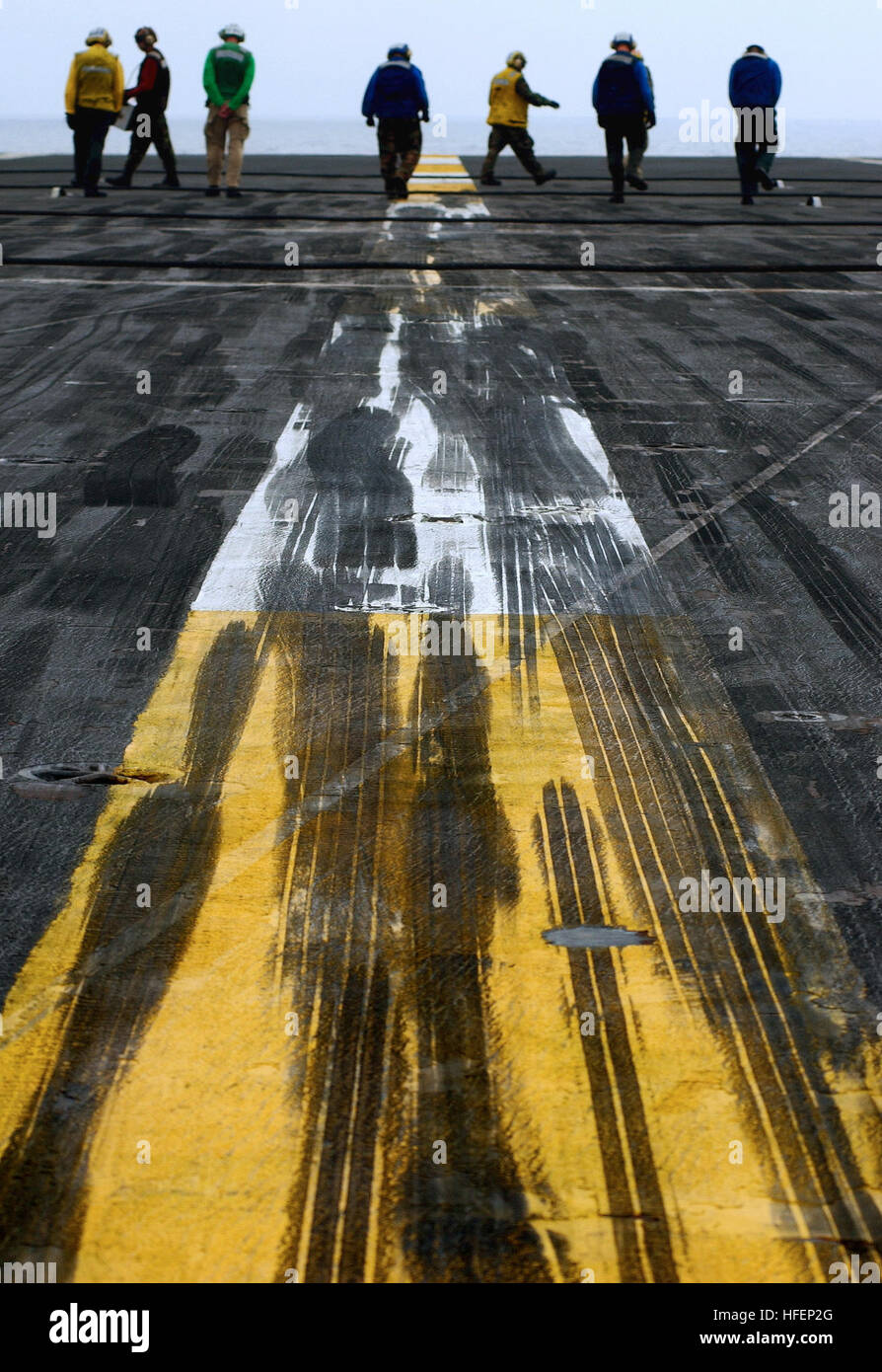 Foreign Object Debris Fod Stock Photos & Foreign Object Debris Fod ...