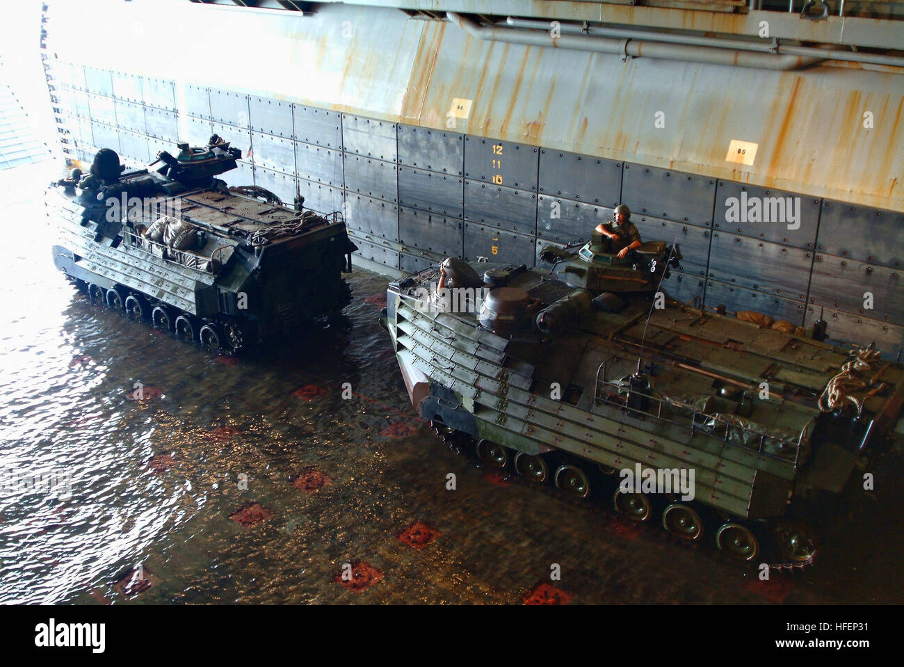 030912-N-9222M-001 Philippine Sea (Sept. 12, 2003) -- Amphibious ...