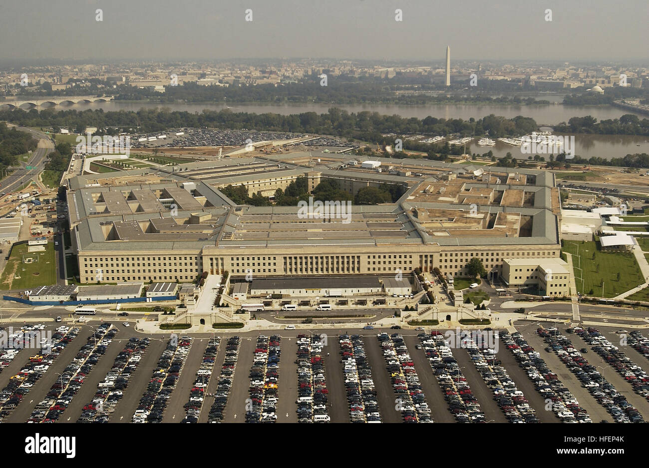 Pentagon aerial hi-res stock photography and images - Alamy