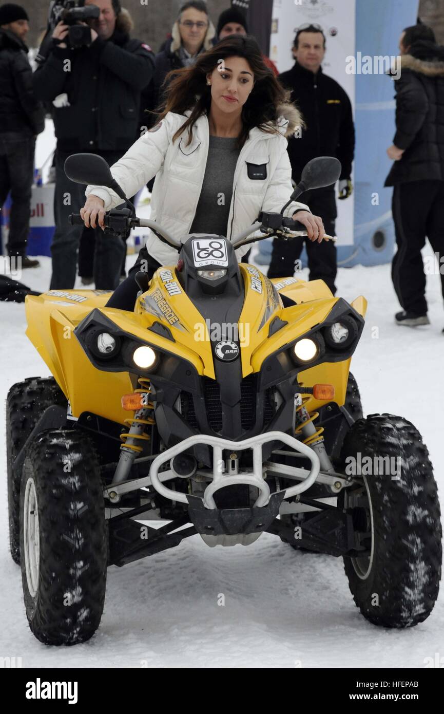 Belén Rodríguez enjoying a holiday on the snow in Cortina d'Ampezzo ...