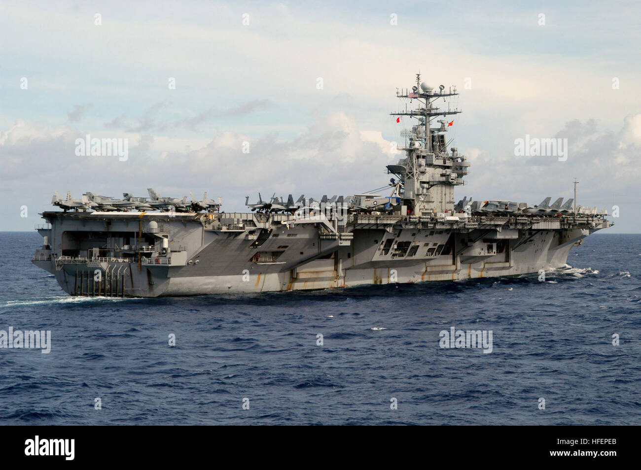 USS Carl Vinson (CVN 70), a nuclear-powered aircraft carrier, sails in ...