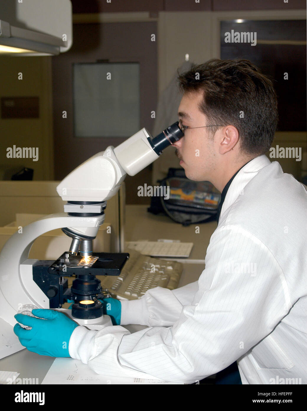 Urinalysis testing hi-res stock photography and images - Alamy