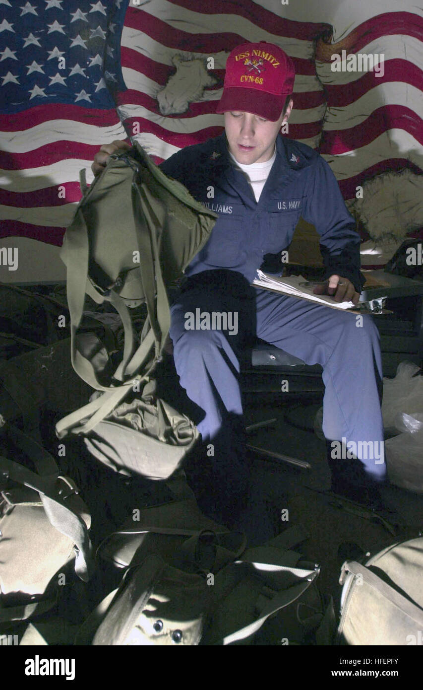 031016-N-1577S-003 Western Pacific Ocean (Oct. 16, 2003) -- Damage ...