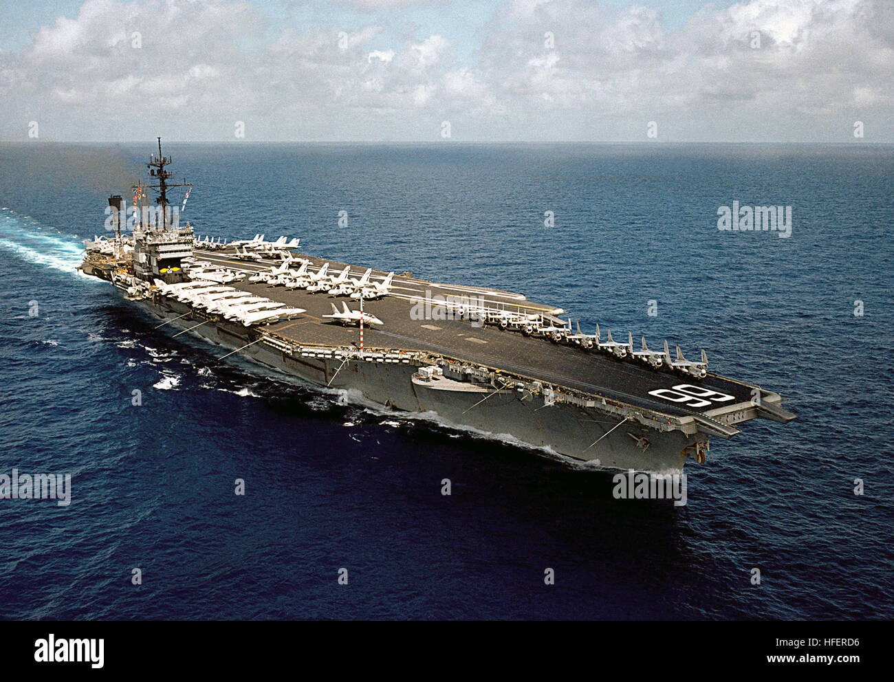 Uss america cv 66 hi-res stock photography and images - Alamy