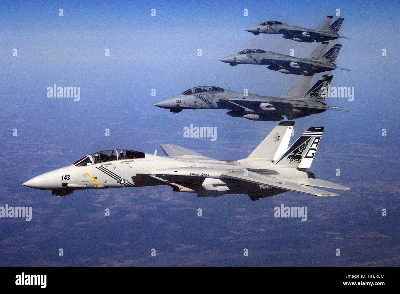 F 14 tomcats flight hi-res stock photography and images - Alamy