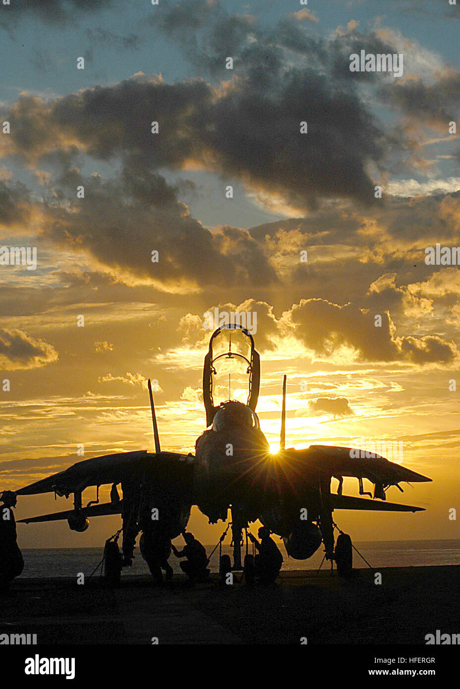 F 14b hi-res stock photography and images - Alamy
