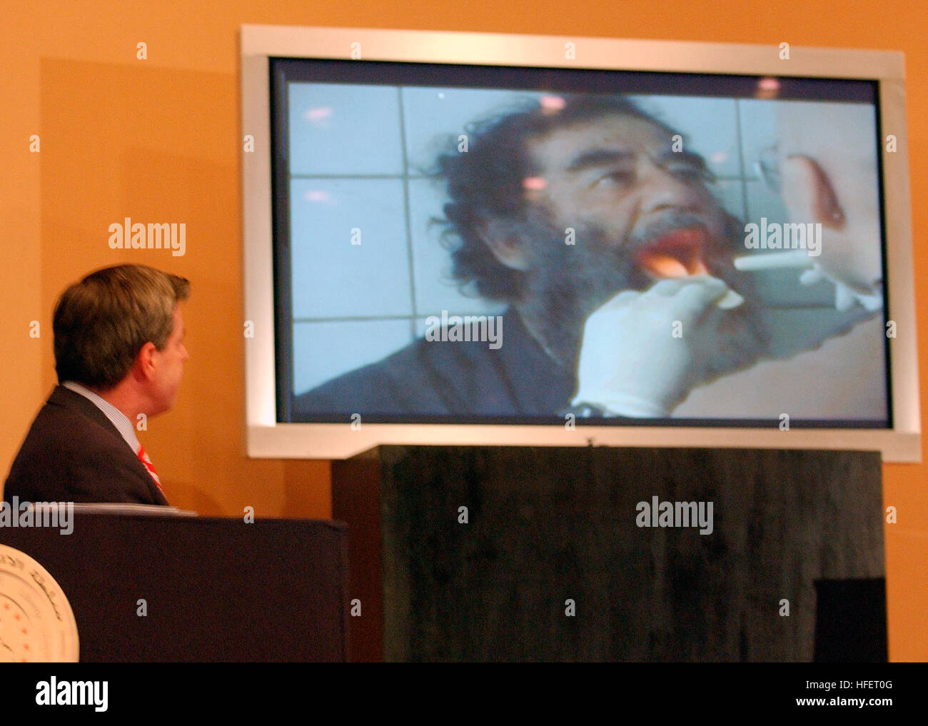 031214-F-1093P-003 Baghdad, Iraq (Dec. 14, 2003) -- Ambassador L. Paul ...