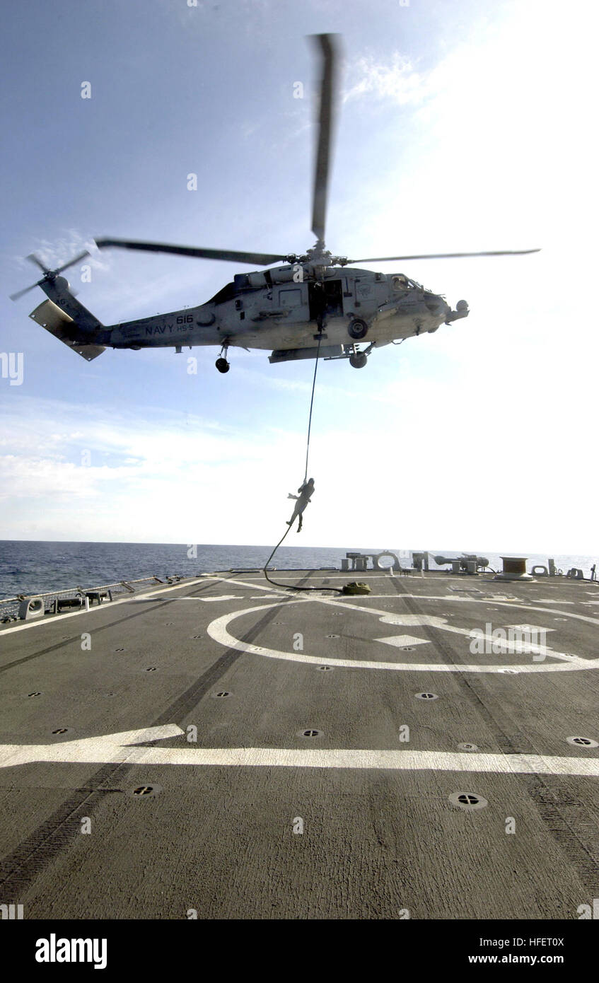 031213-N-5319A-014 Atlantic Ocean (Dec. 13, 2003) -- Gunners Mate First ...