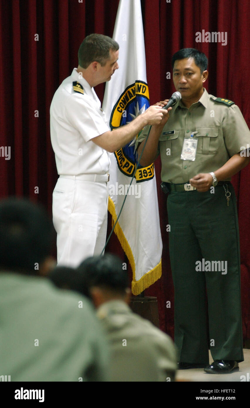 031215-N-1528H-002 Fort Andres Bonifacio, Manila, Philippines (Dec. 15 ...