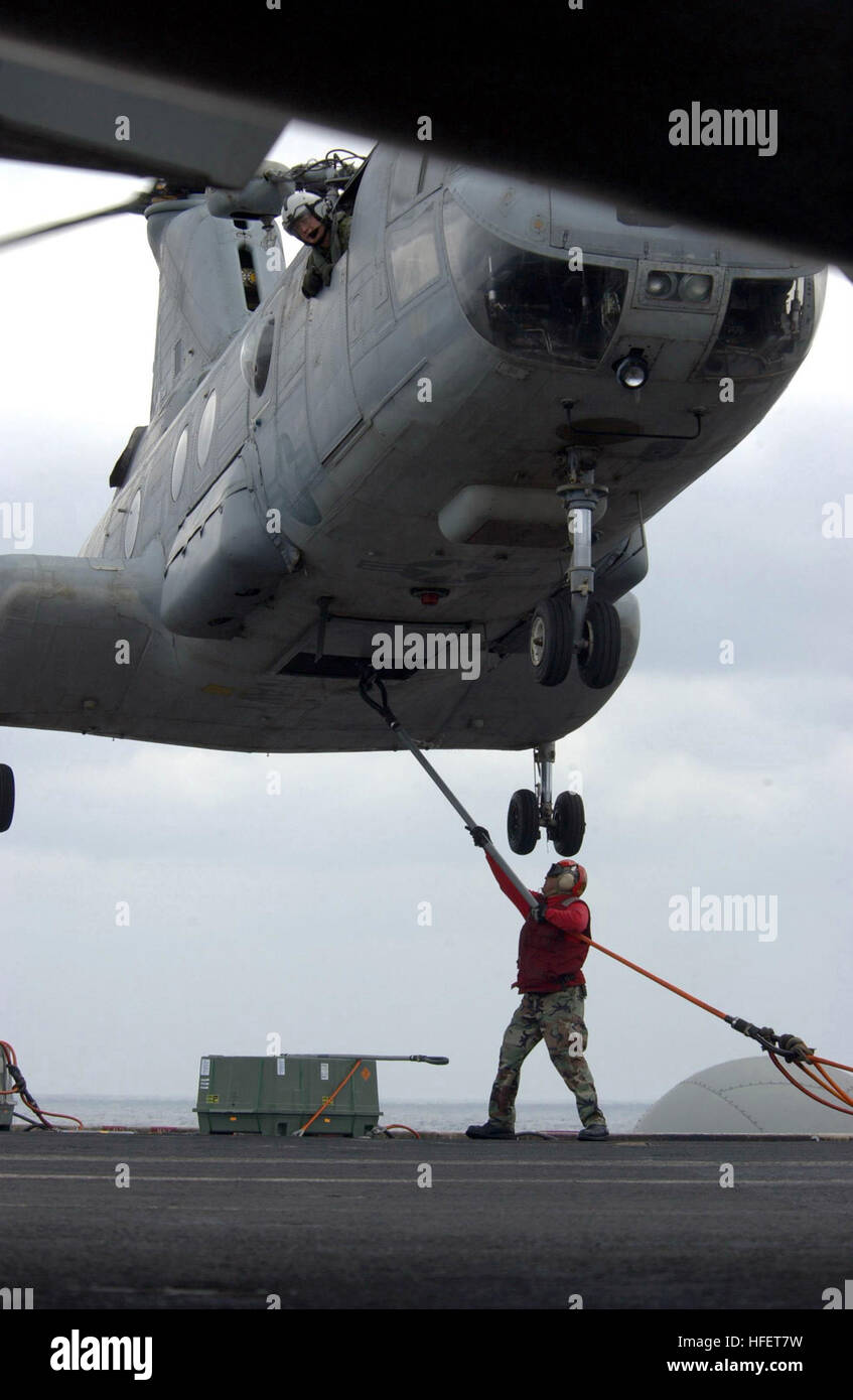 Uss sacramento aoe 1 hi-res stock photography and images - Alamy