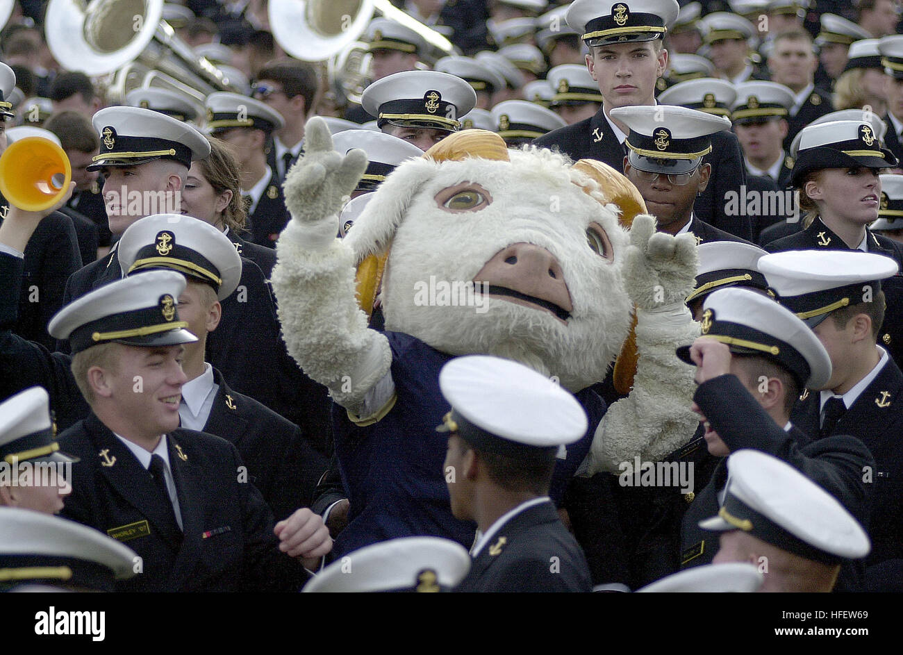 031025-N-9693M-017 Annapolis, Md. (Oct. 25, 2003) -- Navy mascot "Bill ...