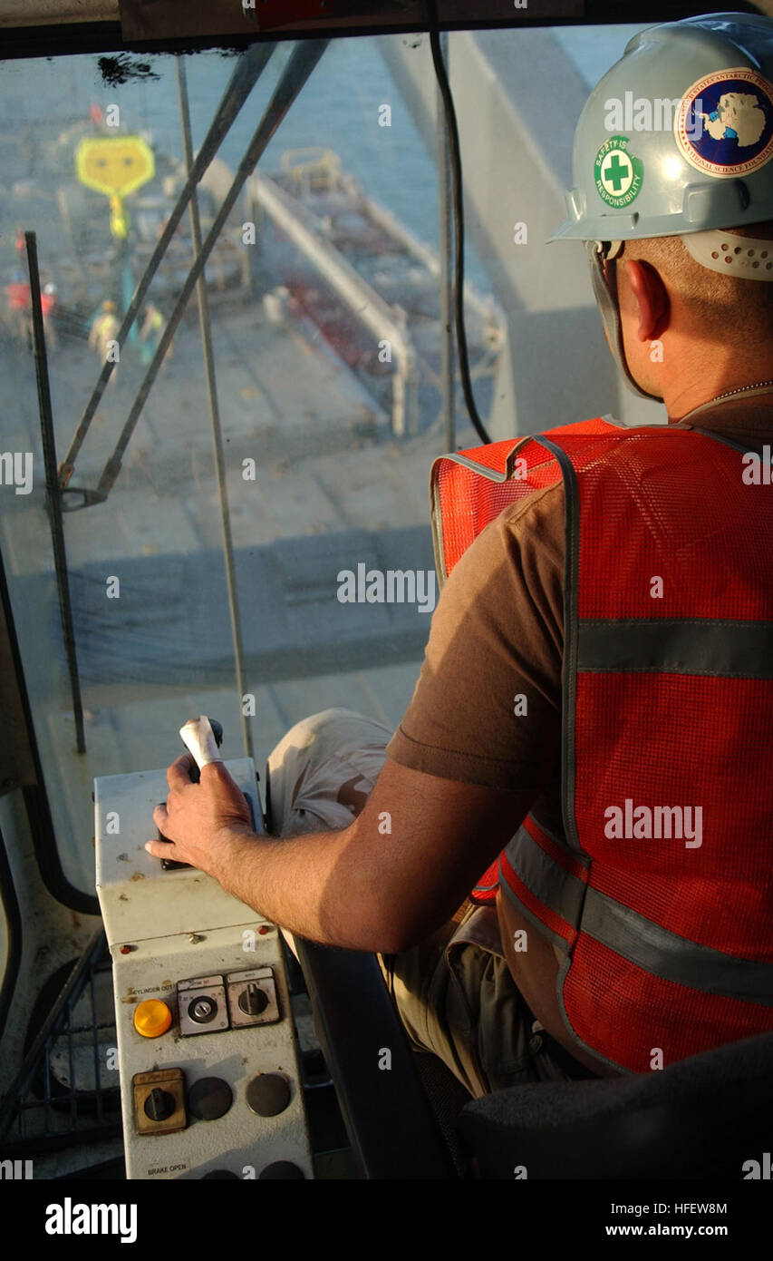 Expeditionary logistics support forces hi-res stock photography and ...