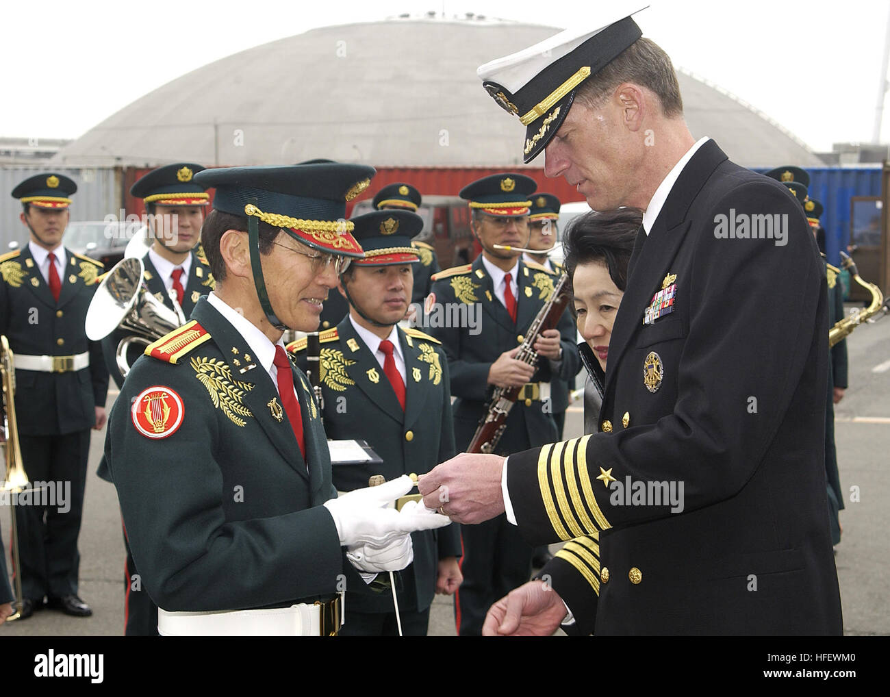 Ceremonial exchange coin hi-res stock photography and images - Alamy