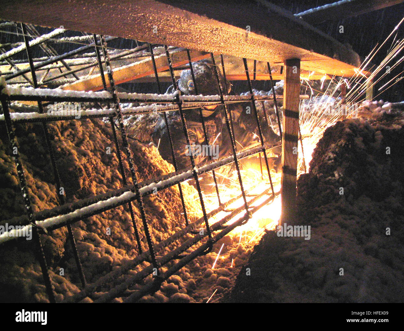 U.S. Navy and Air Force personnel from Naval Mobile Construction ...