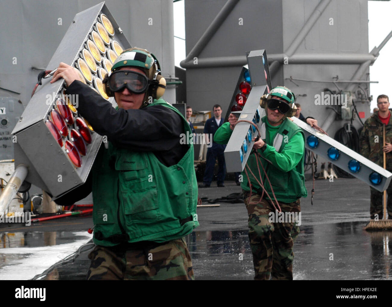 050327-N-8604L-008 Sea of Japan (Mar. 27, 2005) - Air Department ...