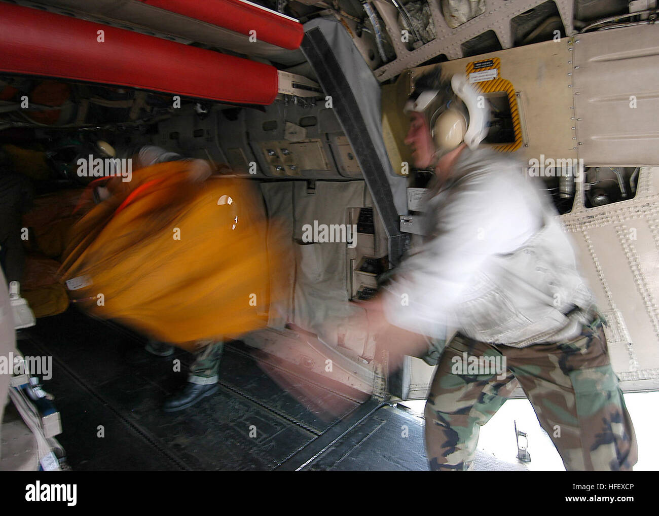 Aircraft crew members unload hi-res stock photography and images - Alamy