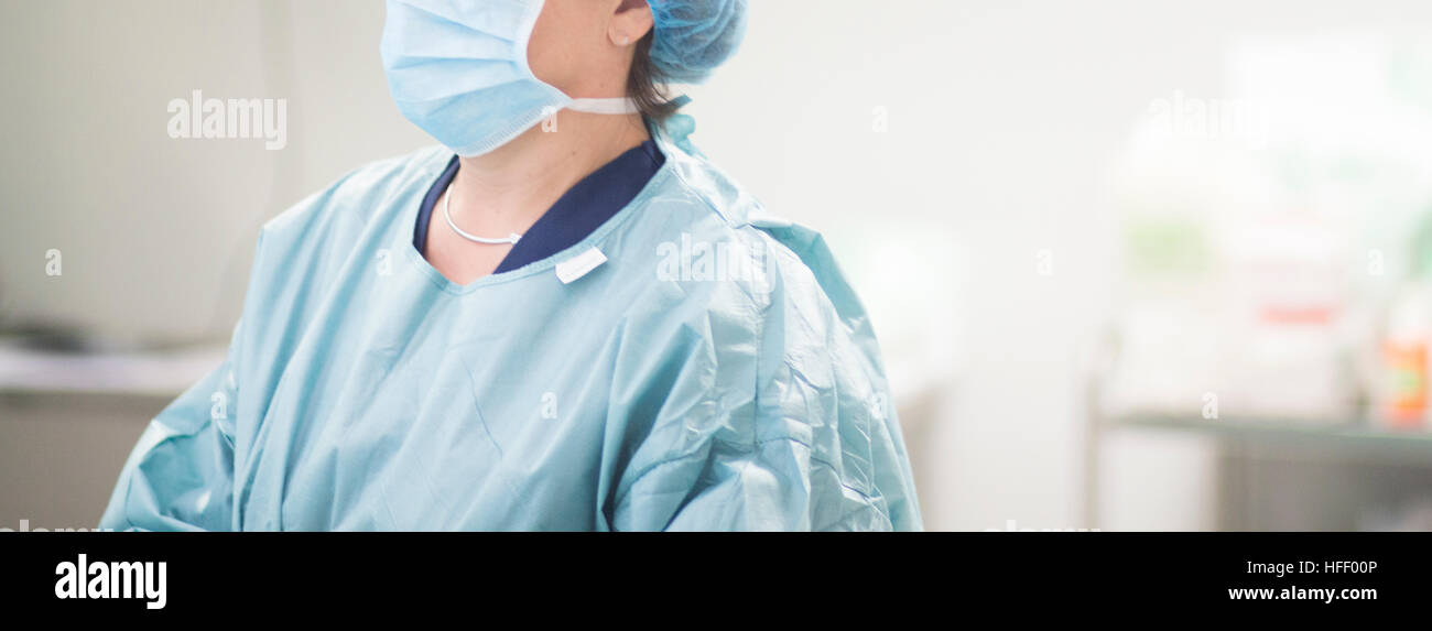 Surgeon in operating theater emergency room surgery in hospital clinic ...