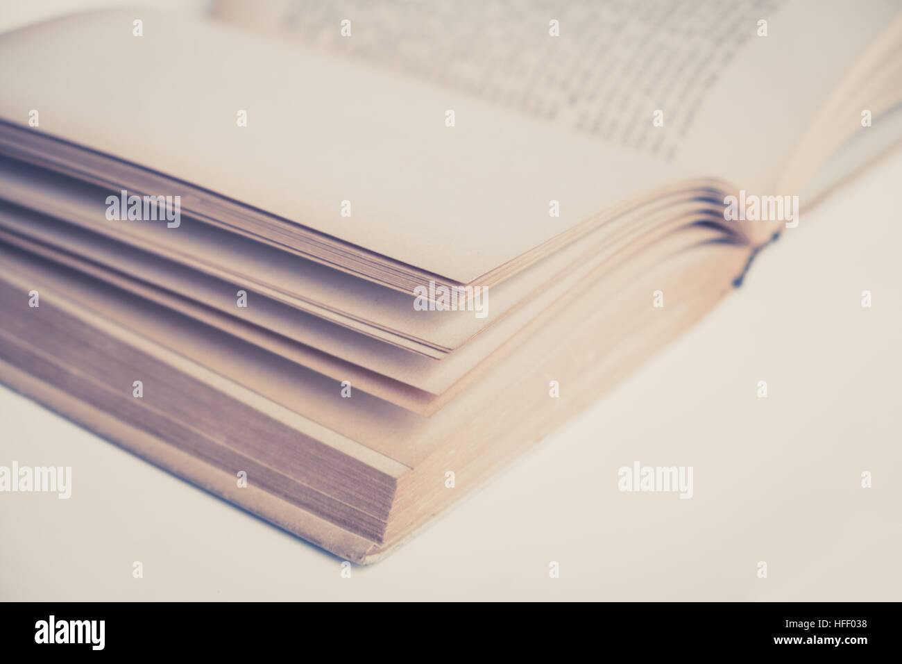Vintage book page hi-res stock photography and images - Alamy