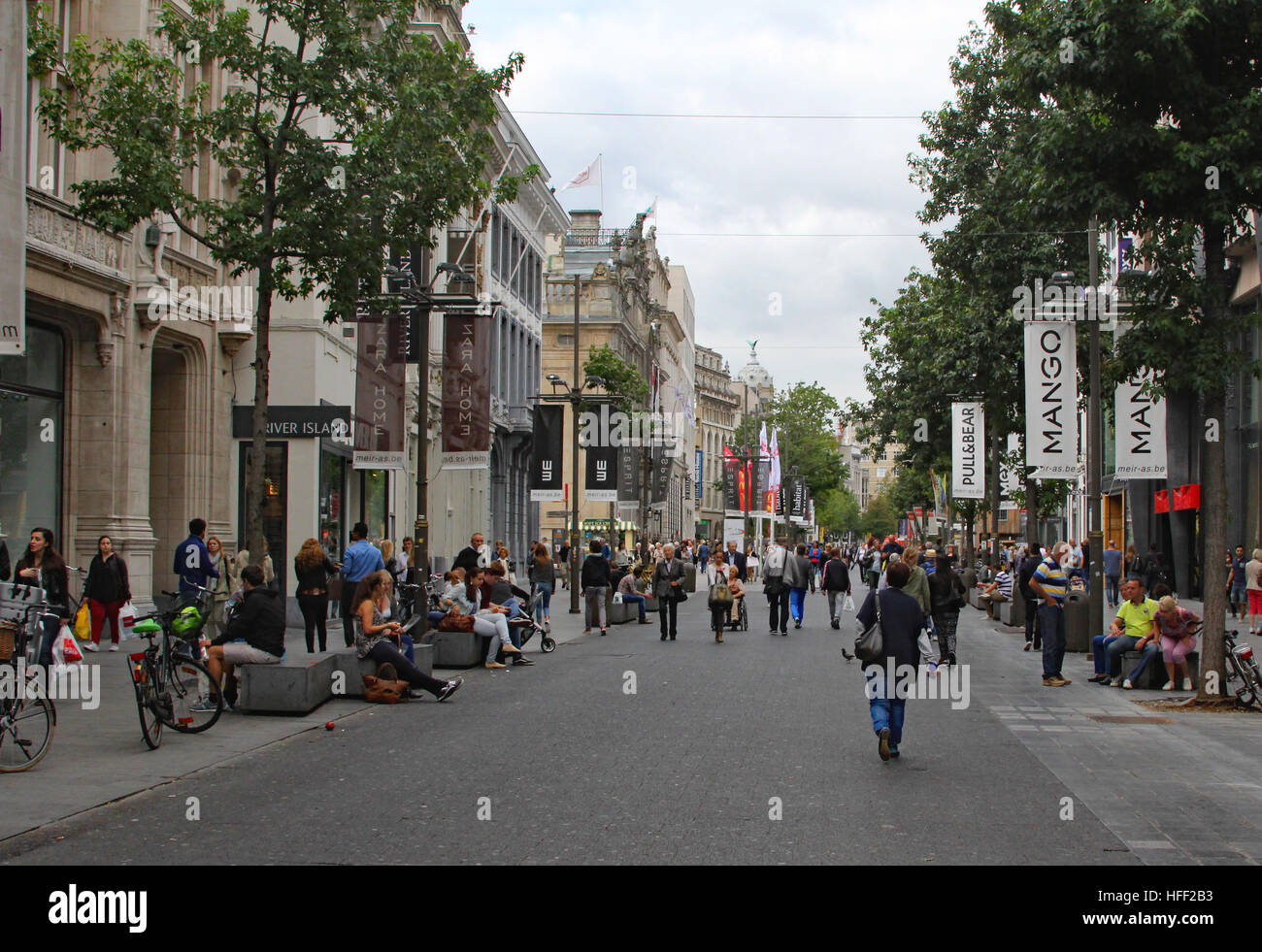 Antwerp belgium meir shopping street High Resolution Stock Photography ...