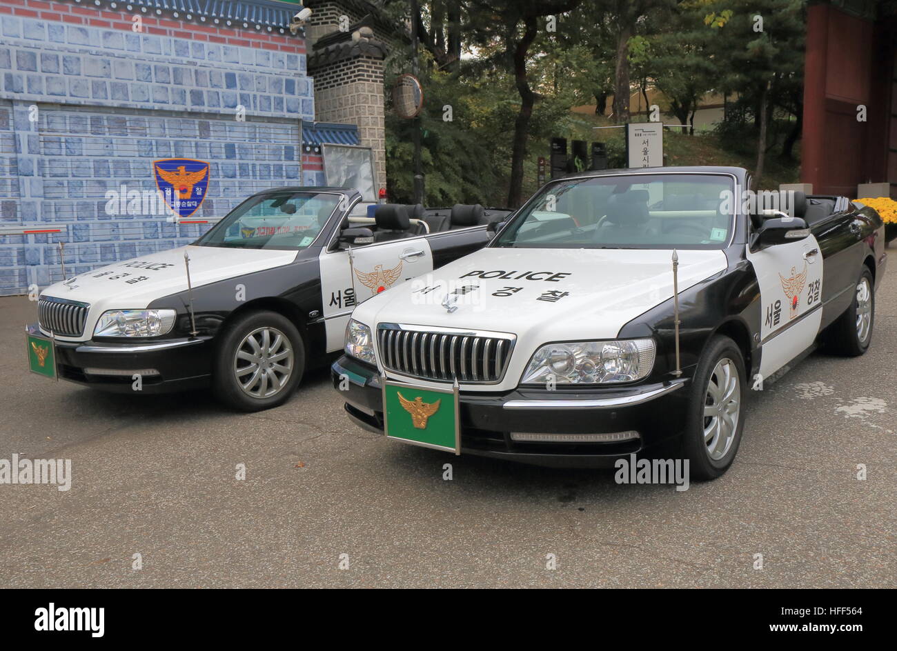 Police car seoul south korea hi-res stock photography and images - Alamy