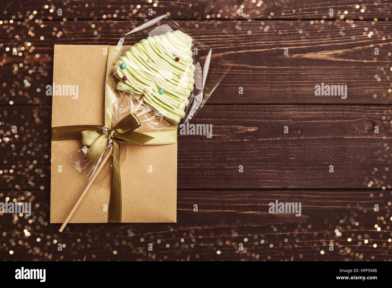 Handmade craft gift with candy on the table Stock Photo - Alamy