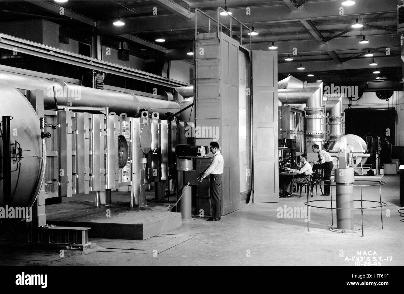 This image shows the interior of a Schlieren setup, an optical ...