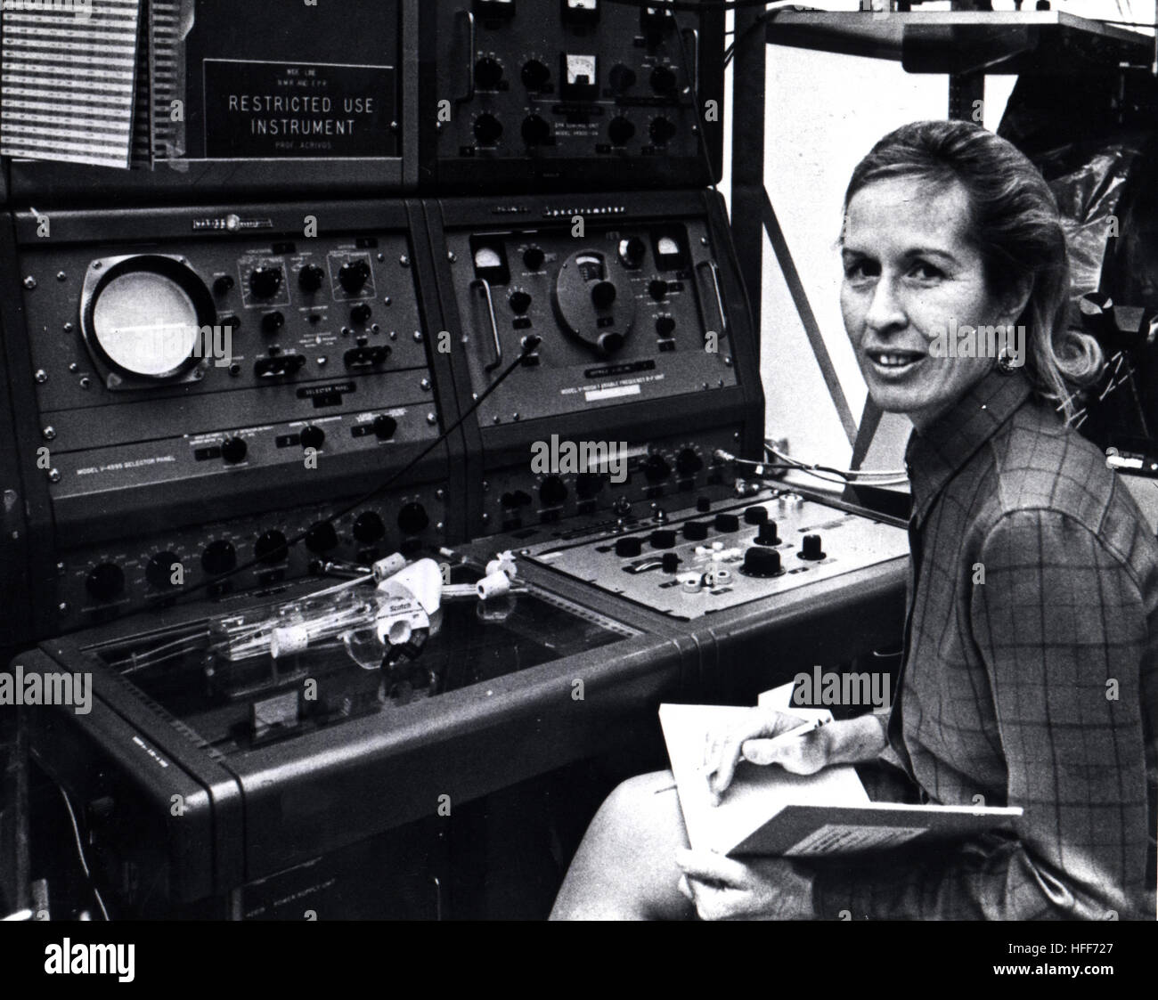 Ellen weaver hi-res stock photography and images - Alamy