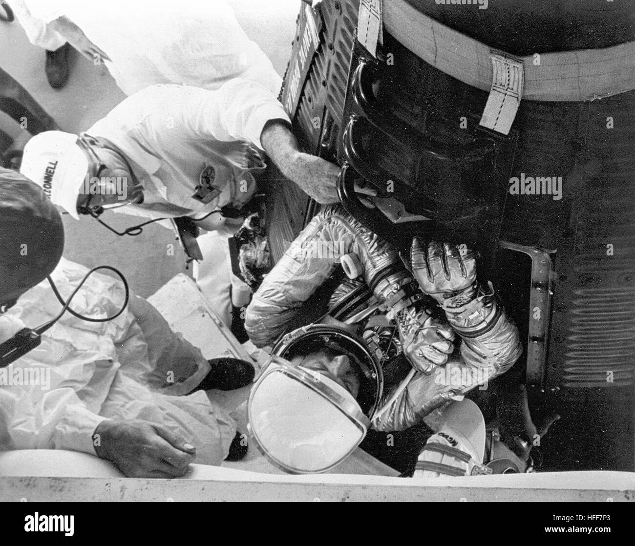 Space flight simulation Black and White Stock Photos & Images - Alamy