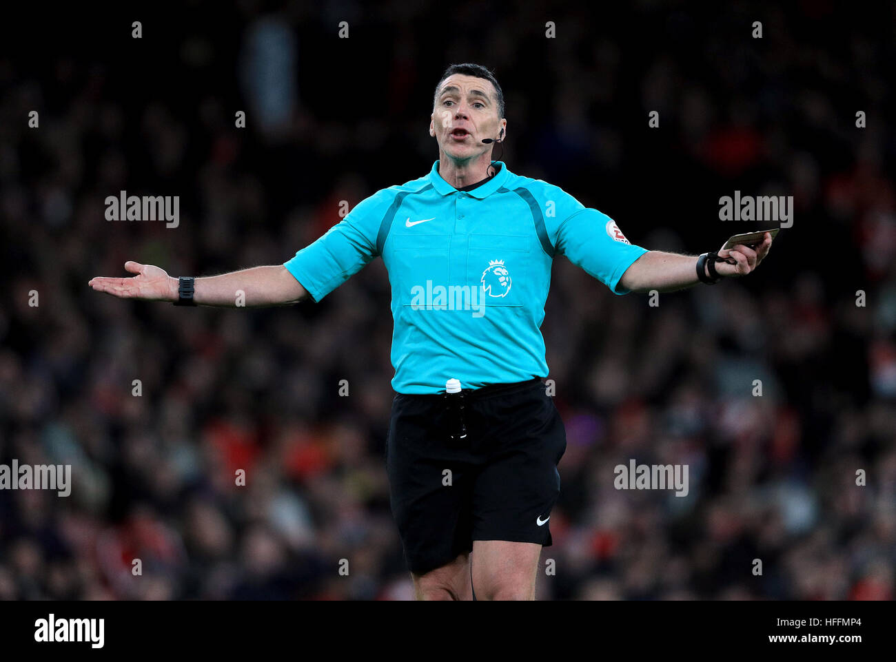 Neil Swarbrick, match referee Stock Photo - Alamy