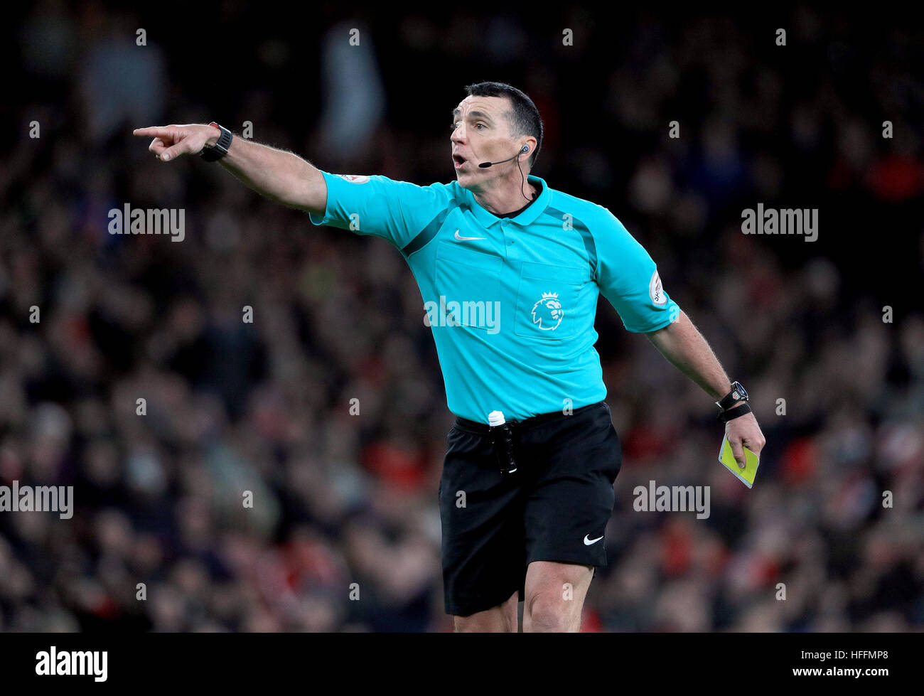 Neil Swarbrick, match referee Stock Photo - Alamy