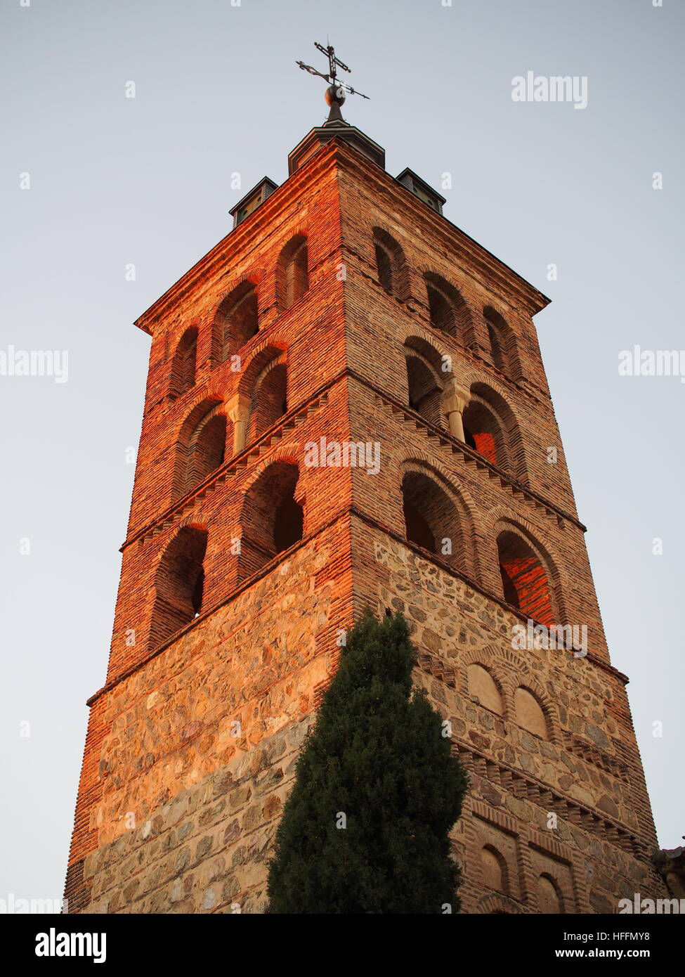Two point perspective church hi-res stock photography and images - Alamy
