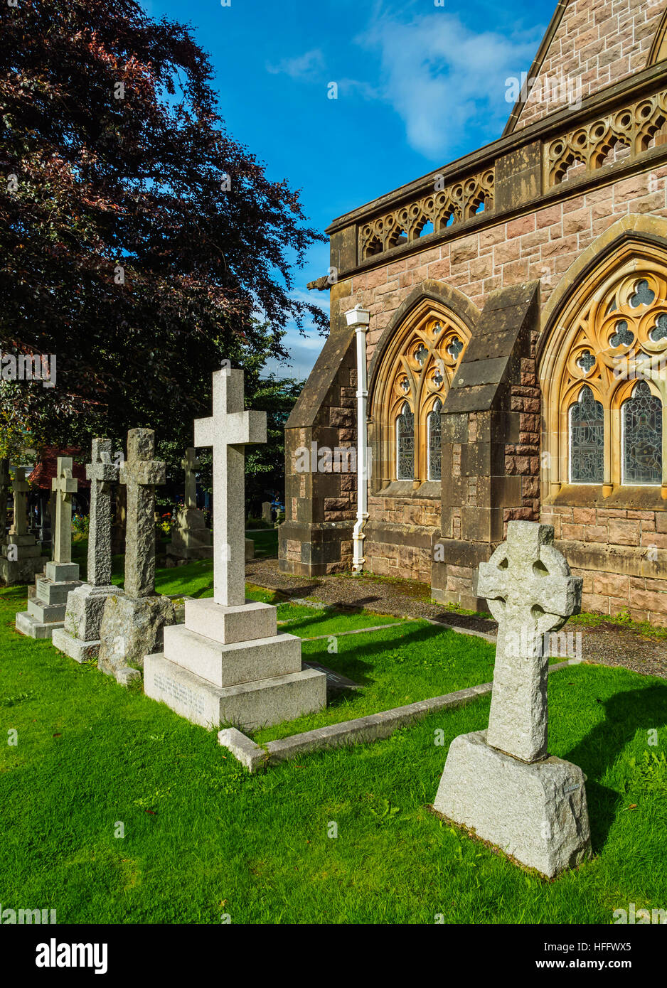 Saint andrews church hi-res stock photography and images - Alamy