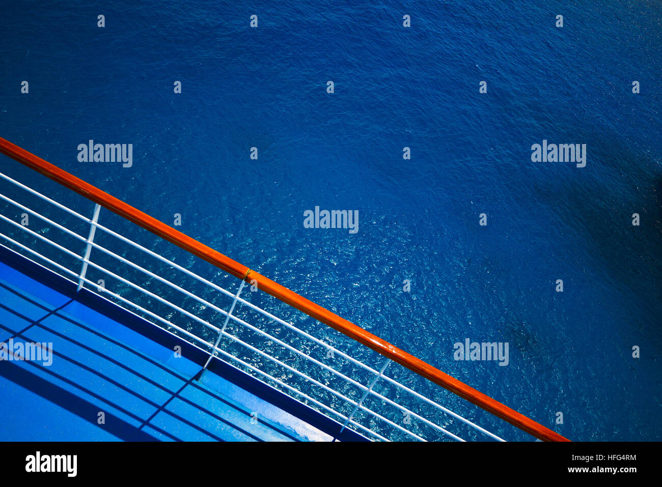 Ship deck railing hi-res stock photography and images - Alamy