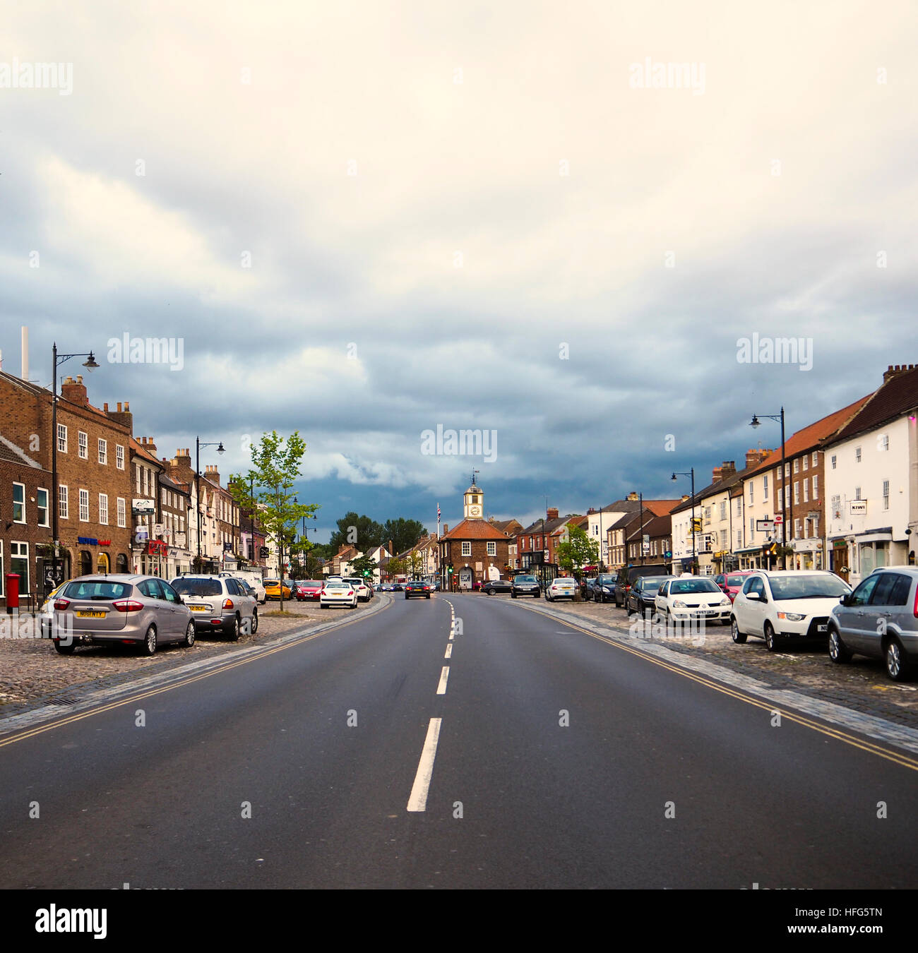 Evening in Yarm High Street Stock Photo - Alamy