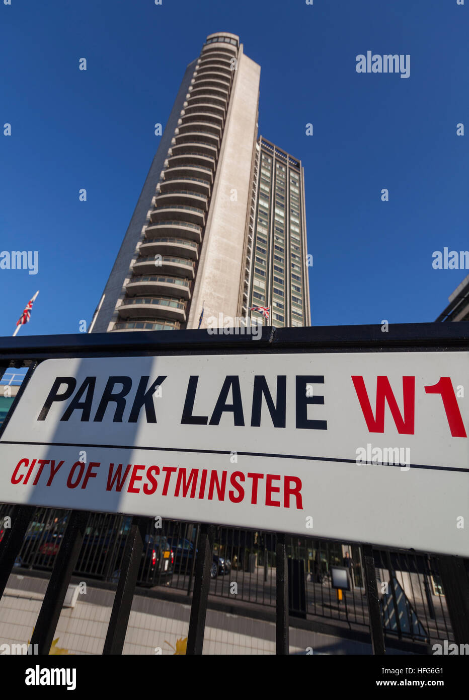 London Hilton on Park Lane Stock Photo - Alamy