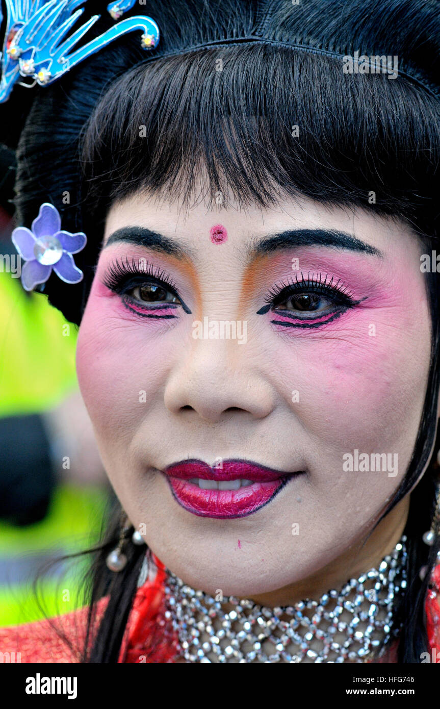 Chinese woman, New Year celebrations by Chinese community in Barcelona ...