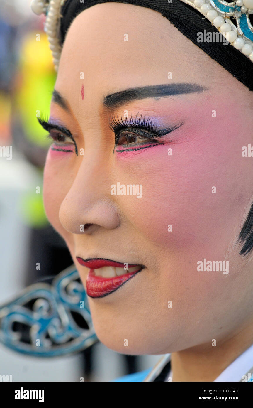 Chinese woman, New Year celebrations by Chinese community in Barcelona ...