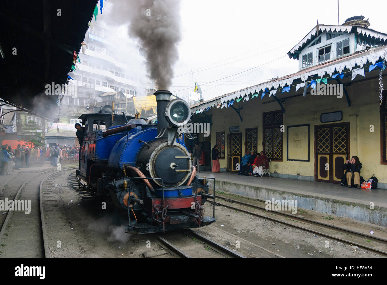 Himalayan railway train hi-res stock photography and images - Alamy